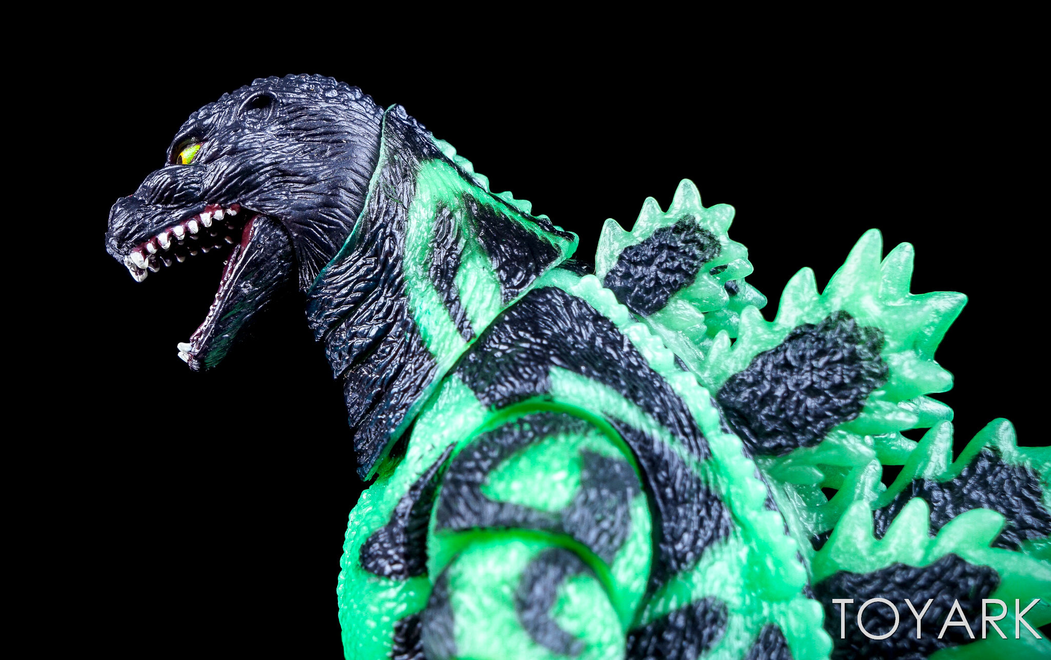 Does Godzilla glow red? – Famuse : #1 Models, Actors, Agencies ...