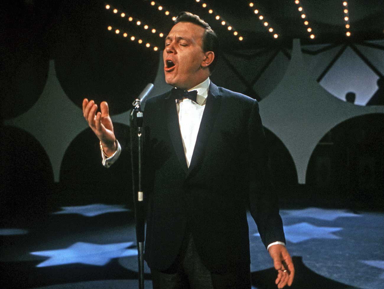 Was Matt Monro a bus conductor? – Famuse : #1 Models, Actors, Agencies ...