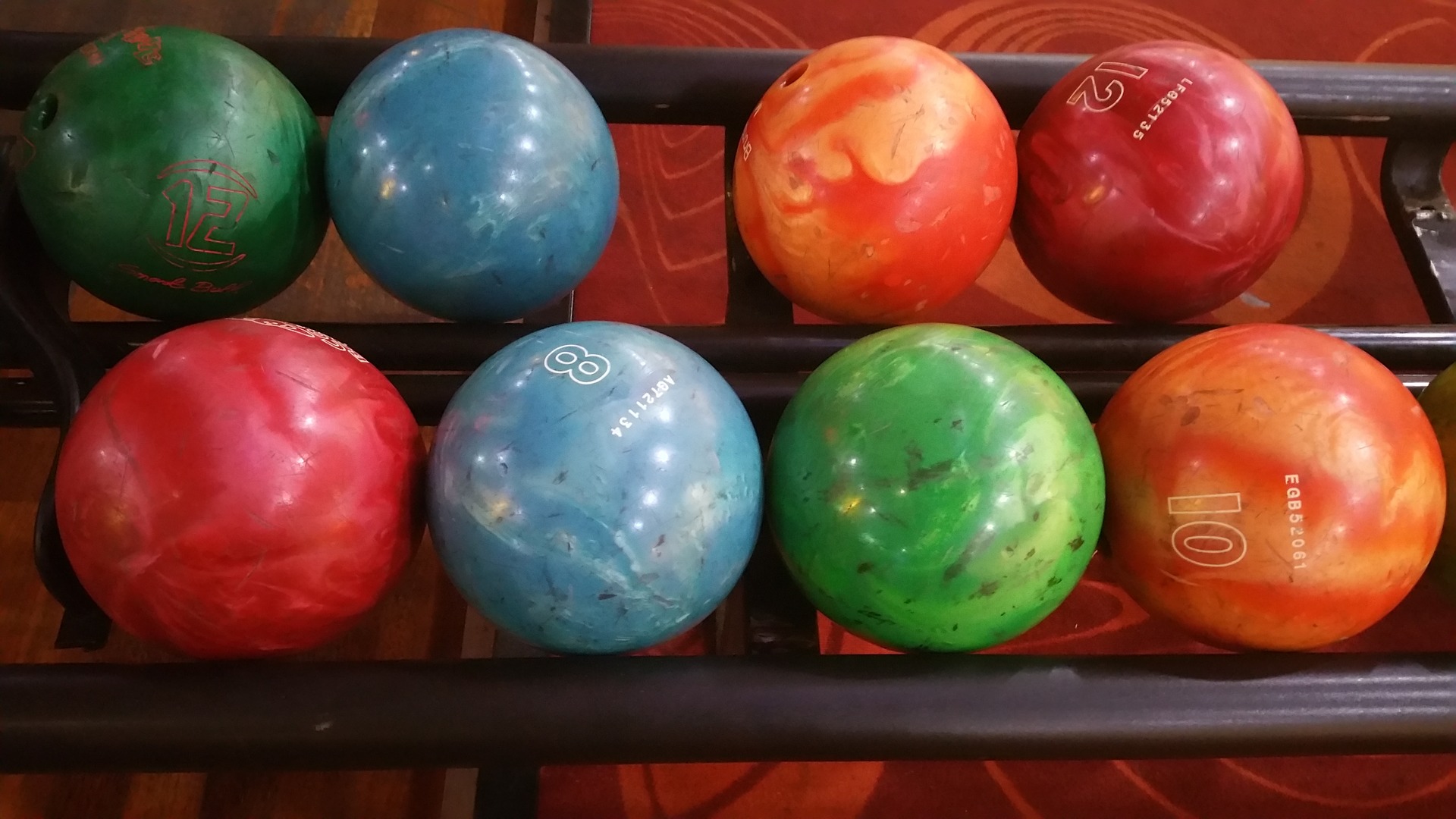 What are bowling balls made of? – Famuse : #1 Models, Actors, Agencies ...