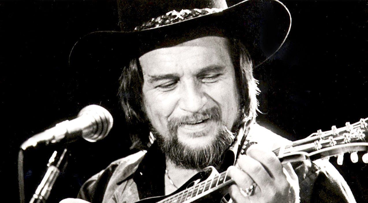 What is Waylon Jennings most famous song? – Famuse : #1 Models, Actors ...