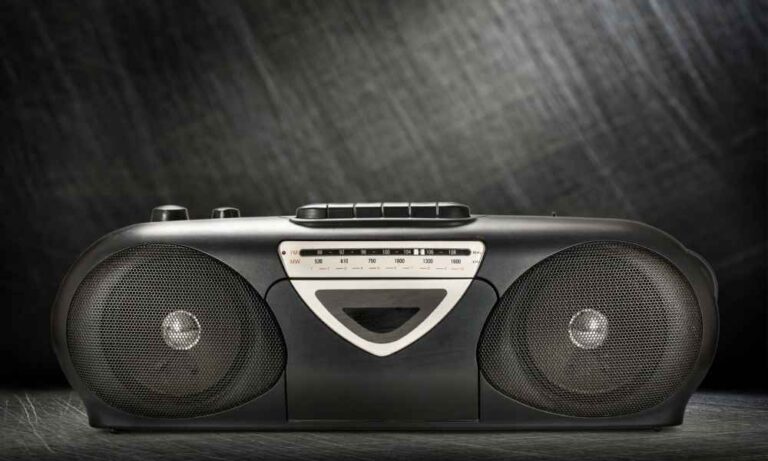 What is the loudest boombox? – Famuse : #1 Models, Actors, Agencies ...