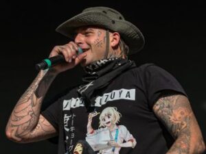 Who is Johnny Stevens talking about in 16? – Famuse : #1 Models, Actors ...