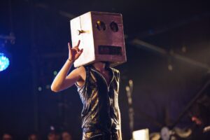Who is the box head guy in LMFAO? – Famuse : #1 Models, Actors ...