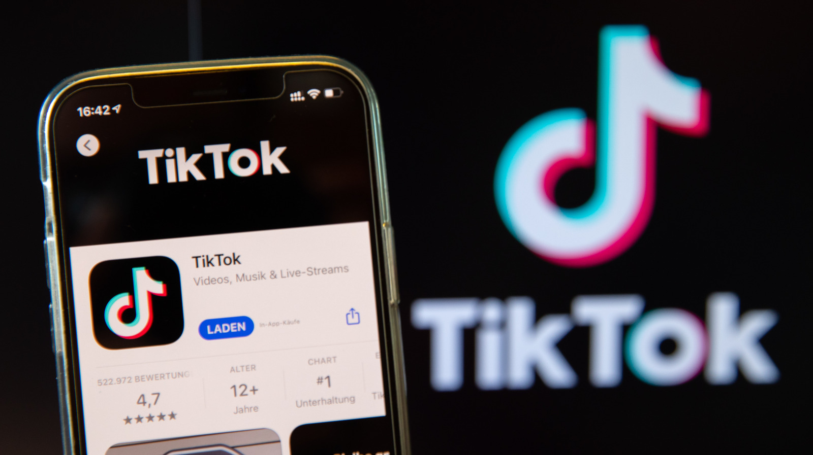 What is the new TikTok trend 2022? – Famuse : #1 Models, Actors, Agencies, Photographers ...
