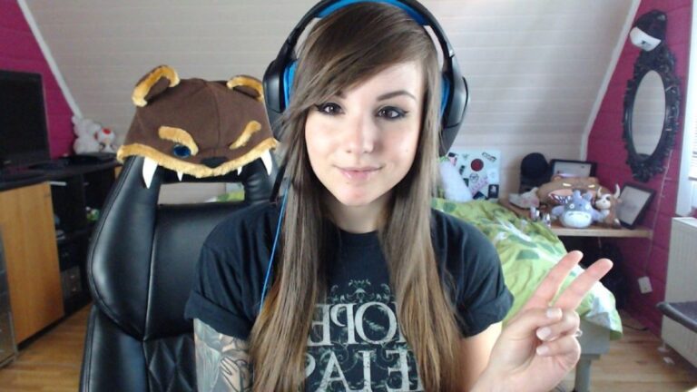 Who is the hottest female gamer on Youtube? – Famuse : #1 Models ...